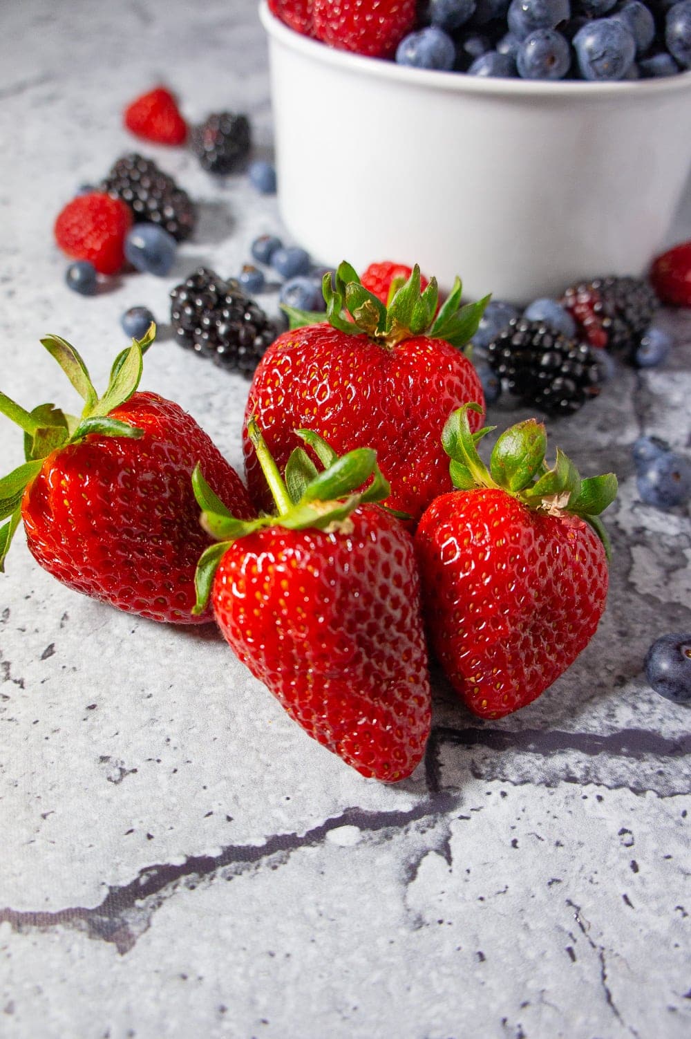 Summer Berries : A Complete Guide - The Flour Handprint